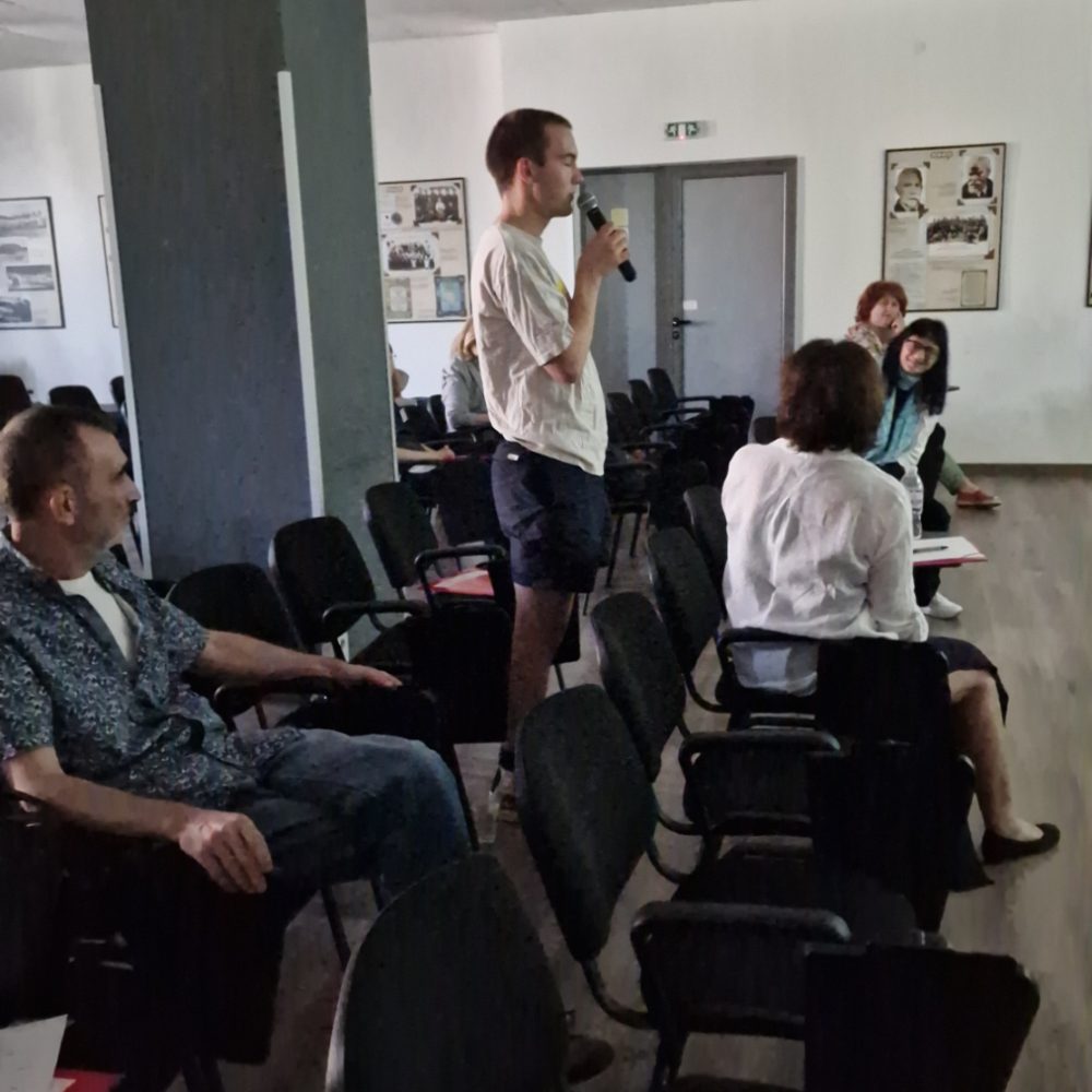 Международно лятно училище – ПОРТАЛ БЪЛГАРИСТИКА